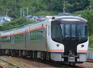 New Hybrid Diesel/Electric Limited Express Hida (Nagoya ↔ Takayama ...